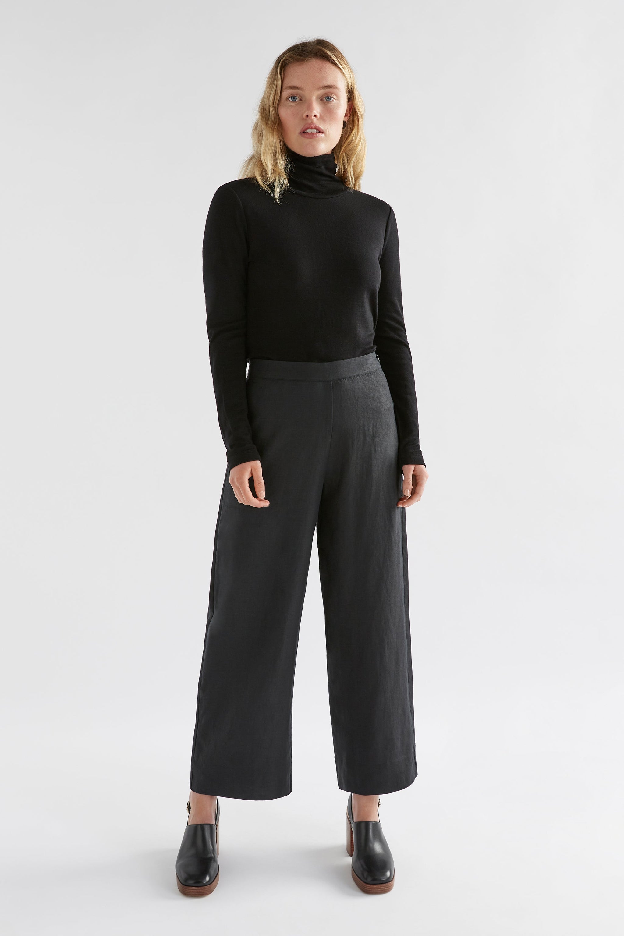 Shop The Merino Lightweight Long Sleeve Skivvy | ELK AU